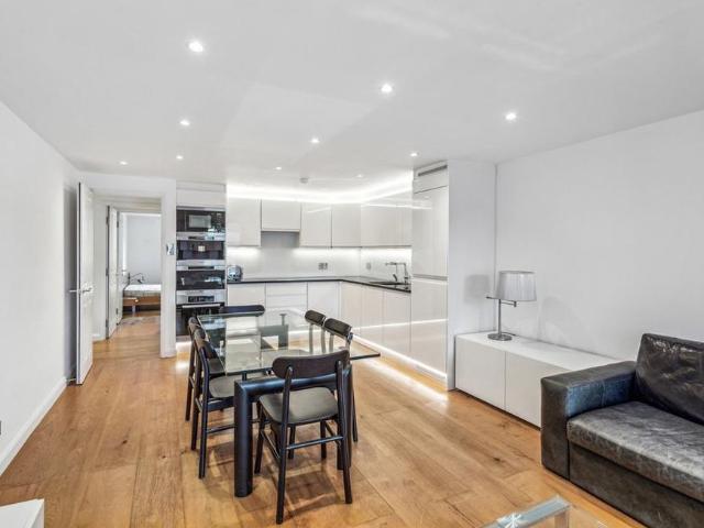 3 bedroom flat to rent