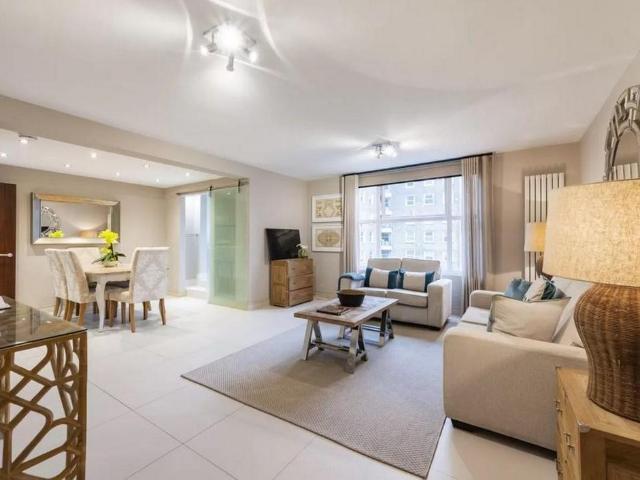 3 bedroom flat to rent