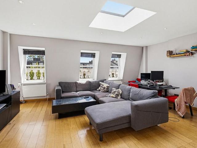 3 bedroom flat to rent