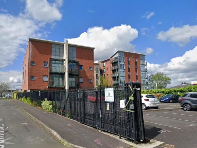 3 bedroom flat to rent