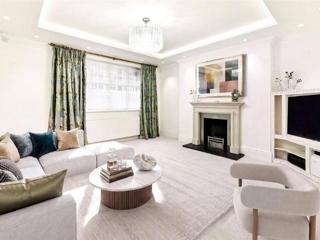 3 bedroom flat to rent
