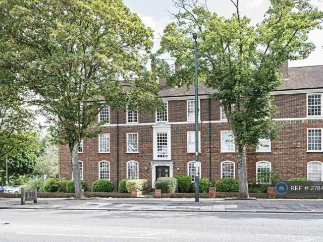 3 bedroom flat to rent