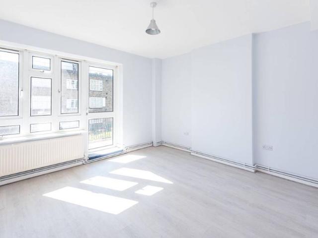 3 bedroom flat to rent