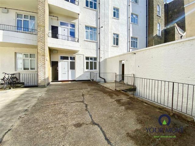 3 bedroom flat to rent