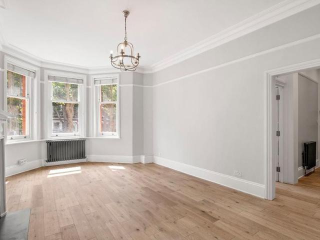 3 bedroom flat to rent