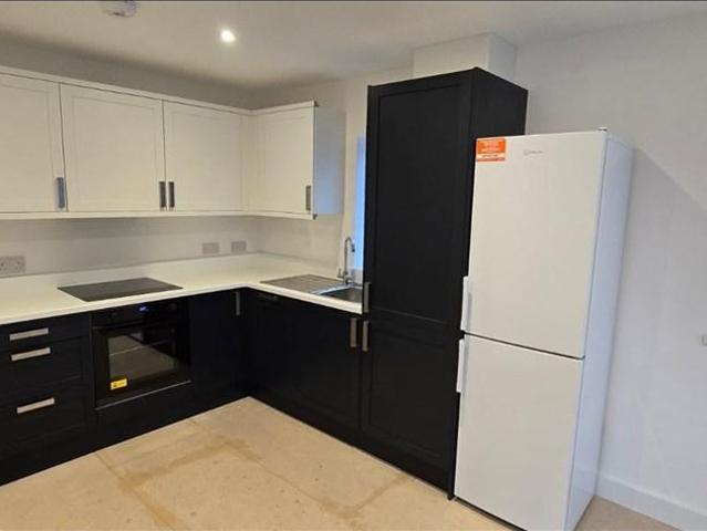 3 bedroom flat to rent