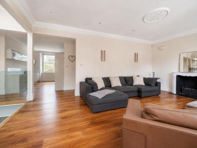 3 bedroom flat to rent