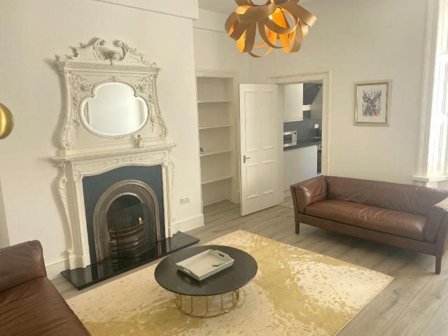 3 bedroom flat to rent