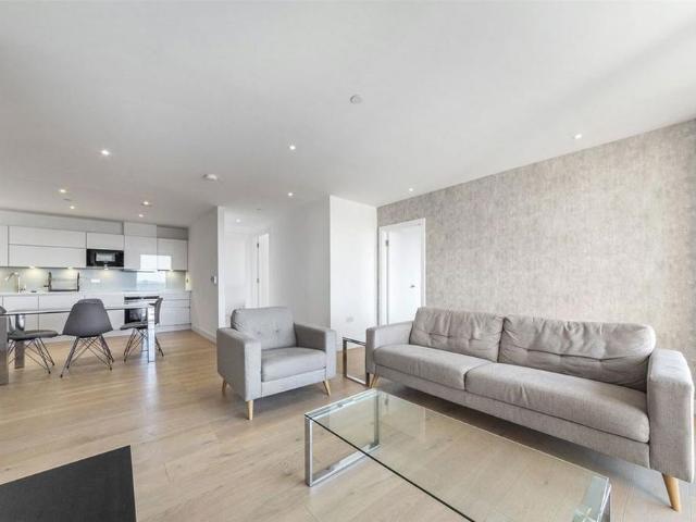3 bedroom flat to rent