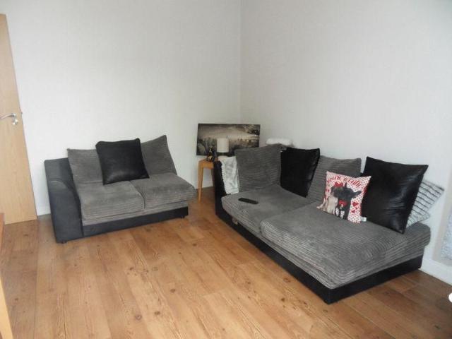 3 bedroom flat to rent