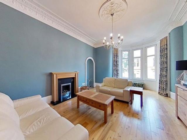 3 bedroom flat to rent