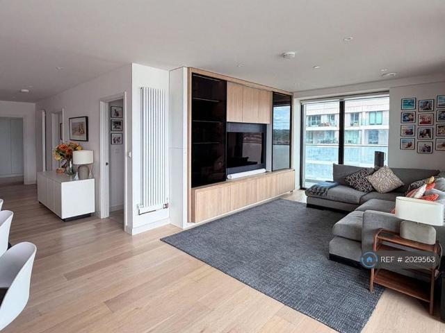 3 bedroom flat to rent