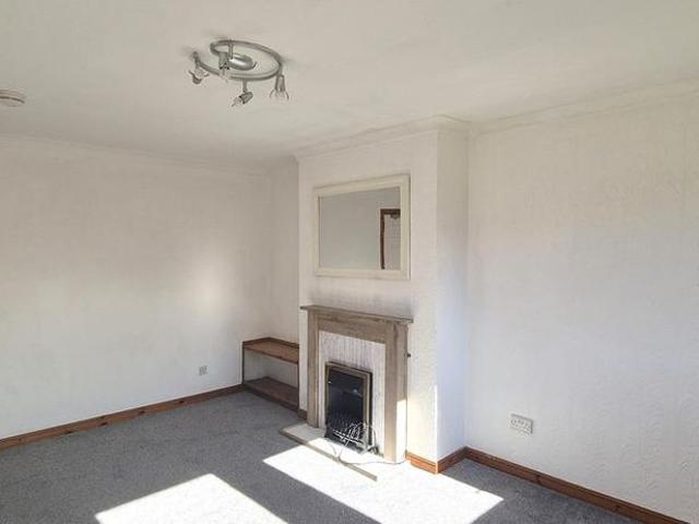3 bedroom flat to rent