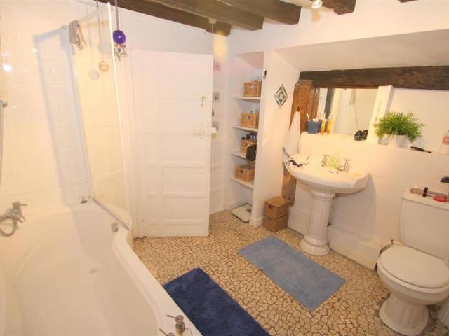 3 bedroom flat to rent