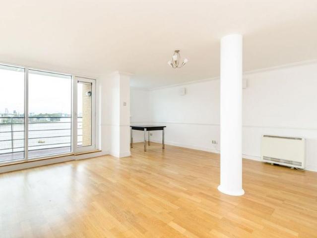 3 bedroom flat to rent