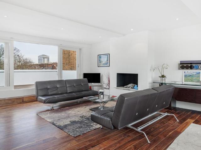 3 bedroom flat to rent