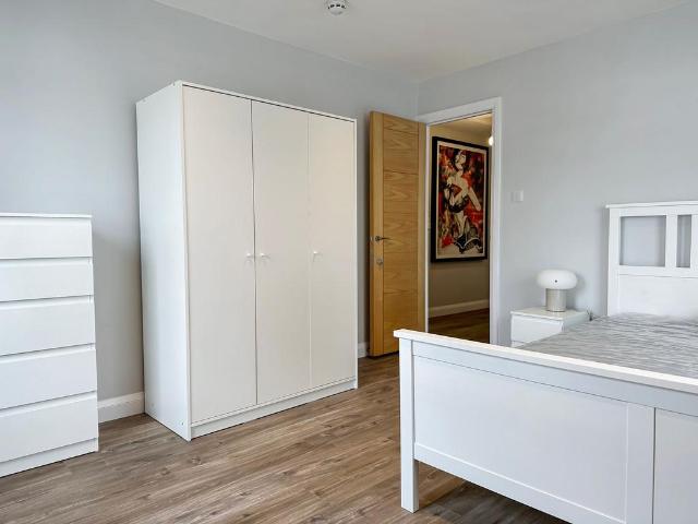 3 bedroom flat to rent