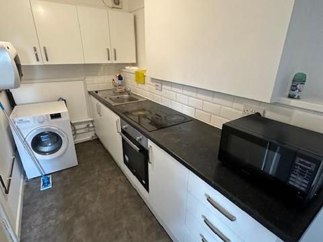 3 bedroom flat to rent