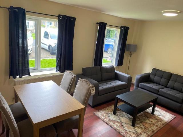 3 bedroom flat to rent