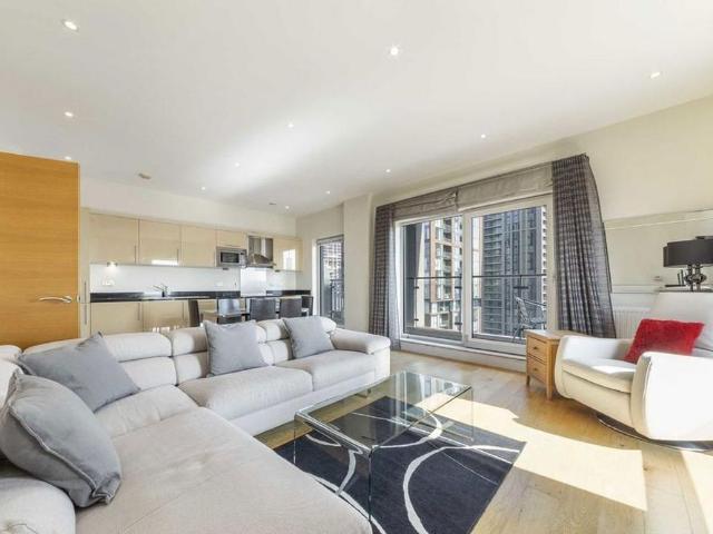 3 bedroom flat to rent