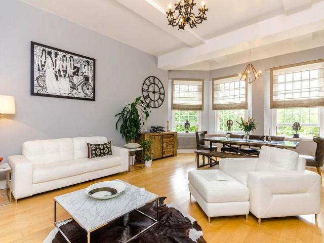 3 bedroom flat to rent
