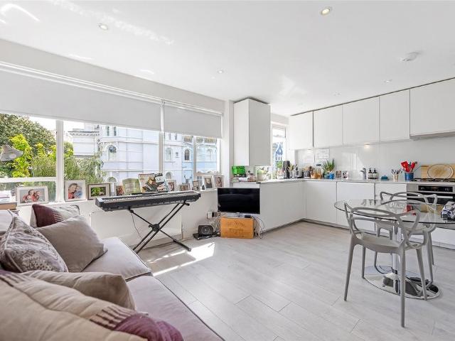 3 bedroom flat to rent