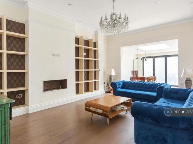 3 bedroom flat to rent
