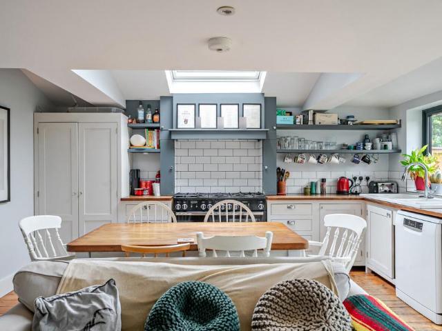 3 bedroom flat to rent
