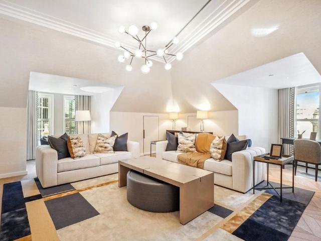 3 bedroom flat to rent
