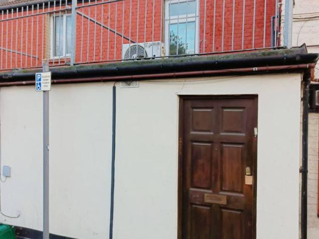 3 bedroom flat to rent