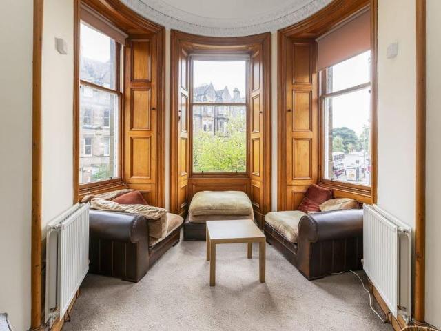 3 bedroom flat to rent