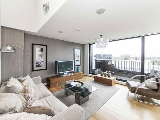 3 bedroom flat to rent