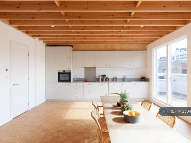 3 bedroom flat to rent