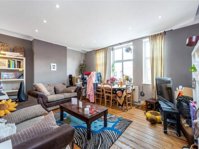 3 bedroom flat to rent