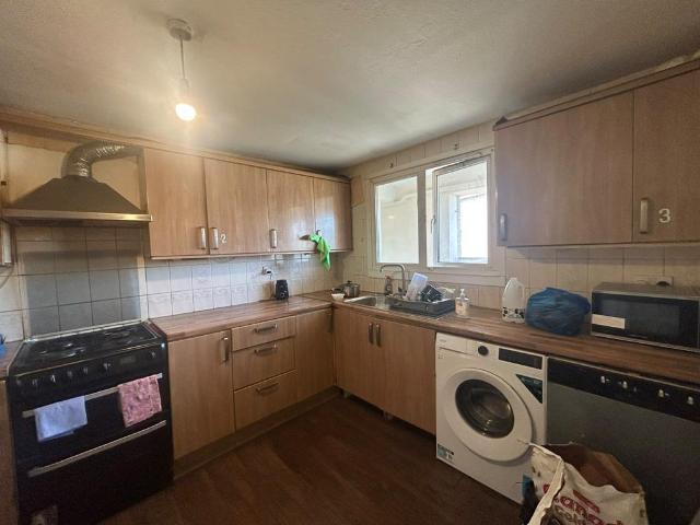 3 bedroom flat to rent