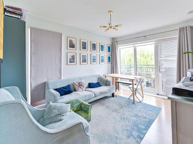 3 bedroom flat to rent