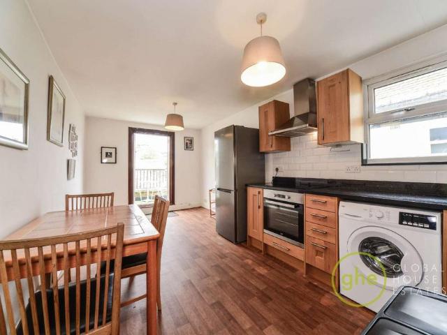 3 bedroom flat to rent