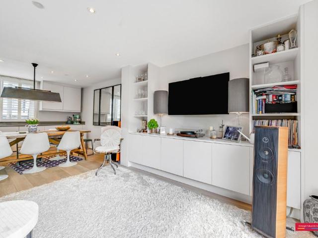 3 bedroom flat to rent