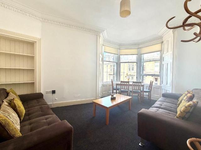 3 bedroom flat to rent