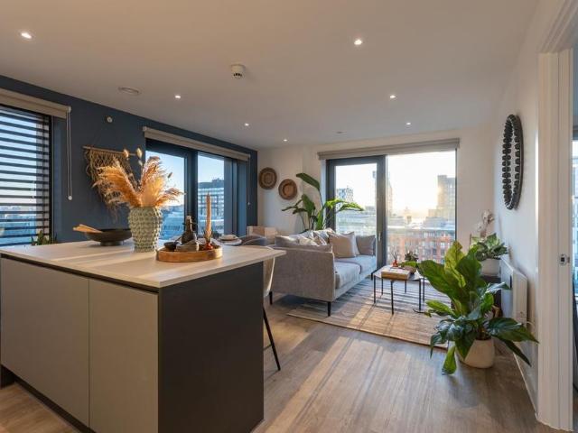3 bedroom flat to rent
