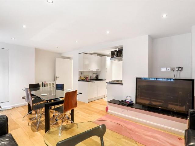 3 bedroom flat to rent