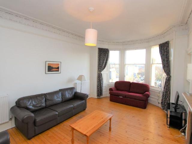 3 bedroom flat to rent