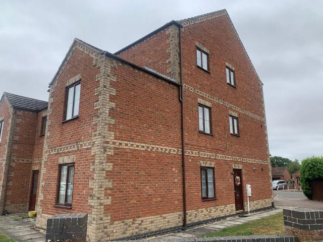 3 bedroom flat to rent