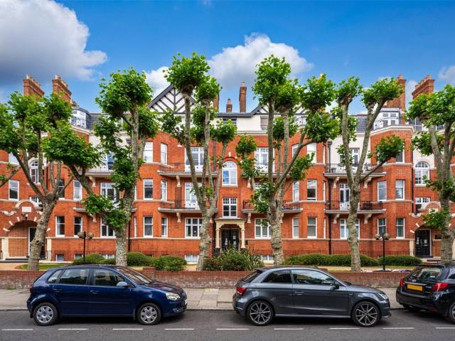 3 bedroom flat to rent