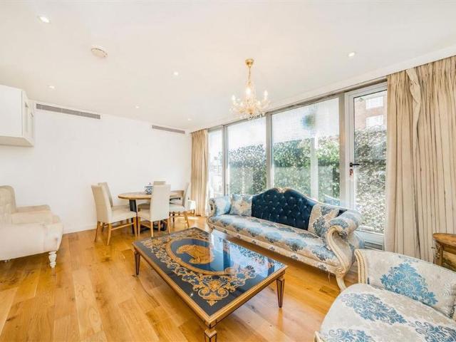 3 bedroom flat to rent