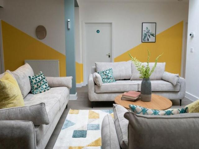 3 bedroom flat to rent