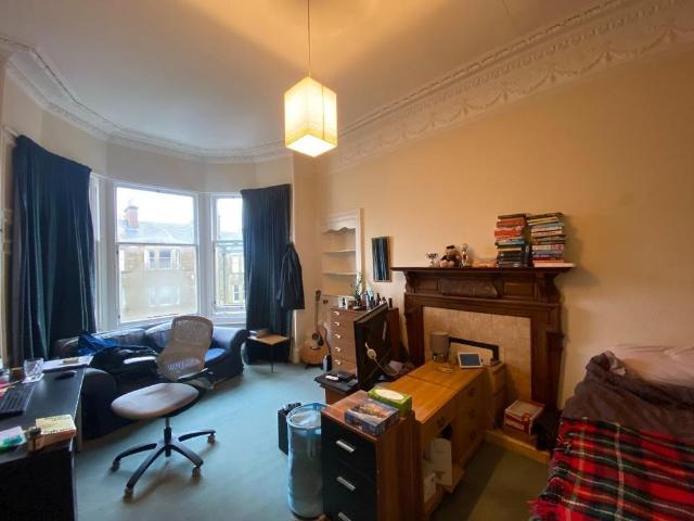 3 bedroom flat to rent