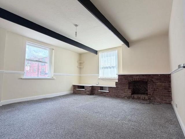 3 bedroom flat to rent