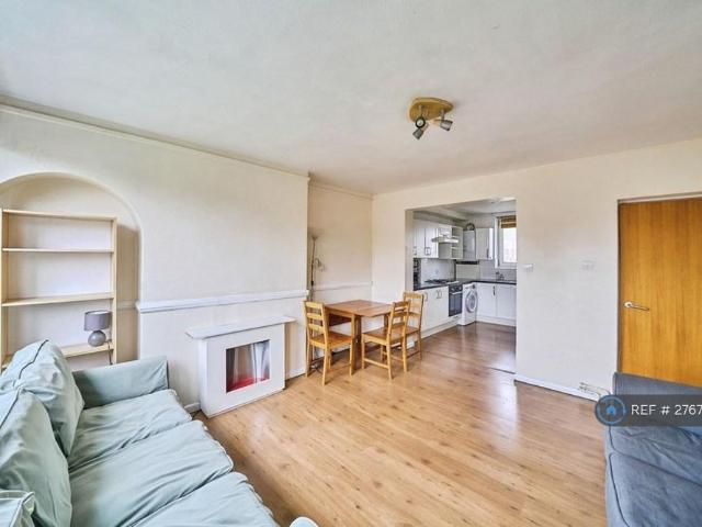 3 bedroom flat to rent