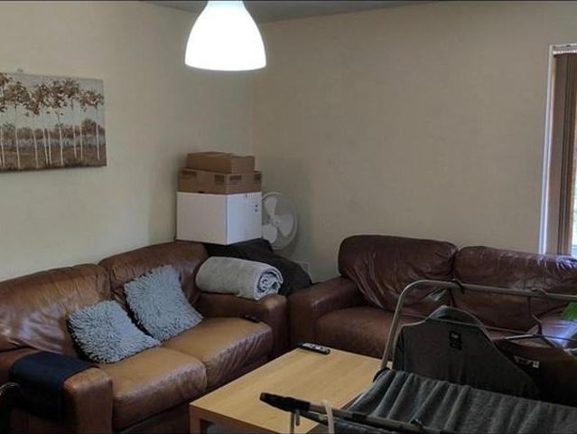 3 bedroom flat to rent
